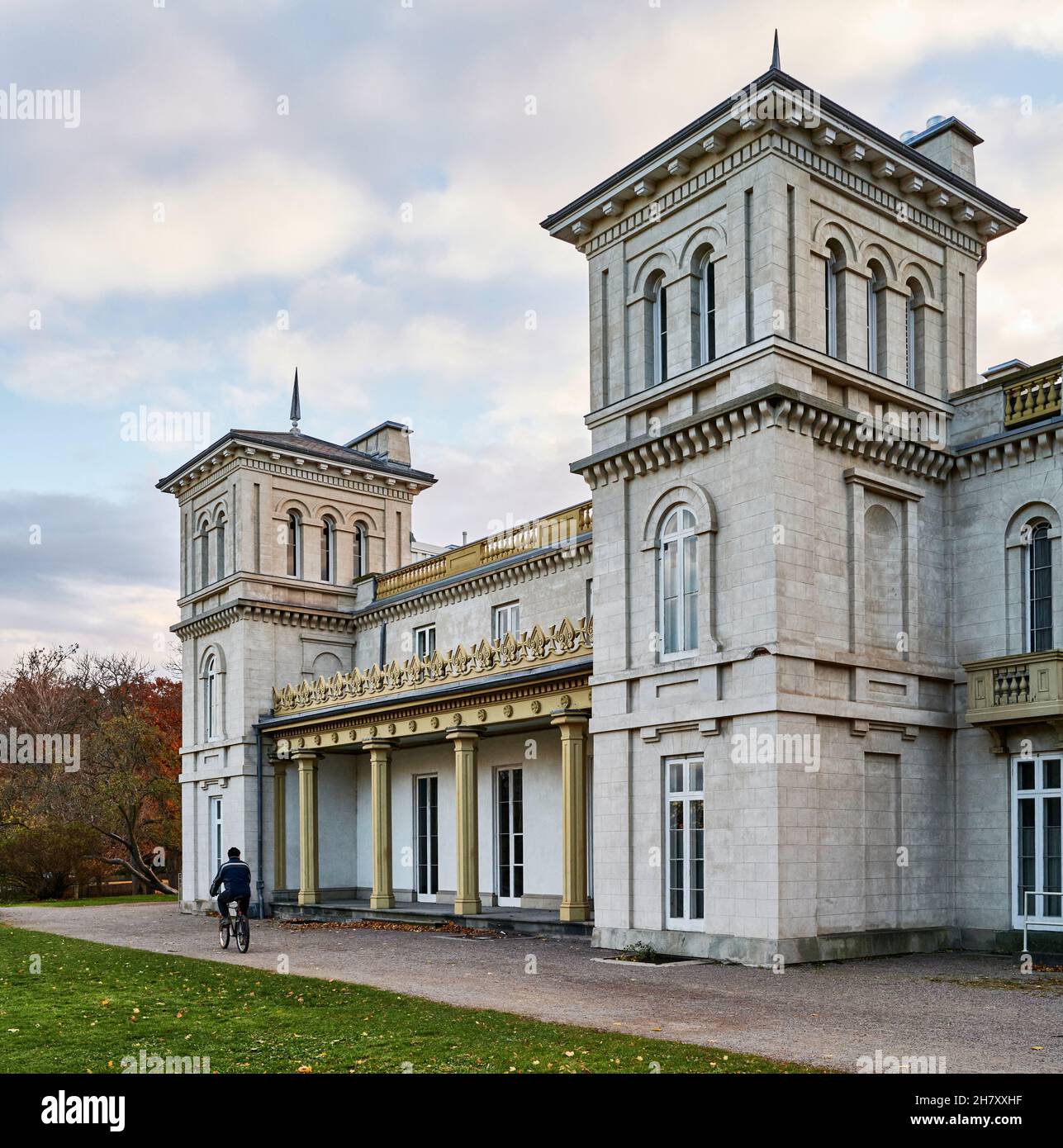 Dundurn castle, canada hi-res stock photography and images - Alamy