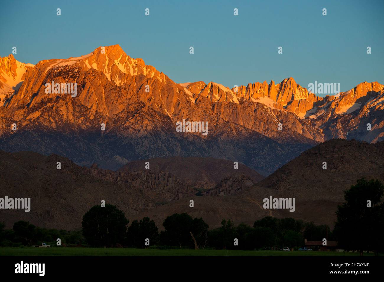 Sunrise on Mt. Whitney Stock Photo - Alamy