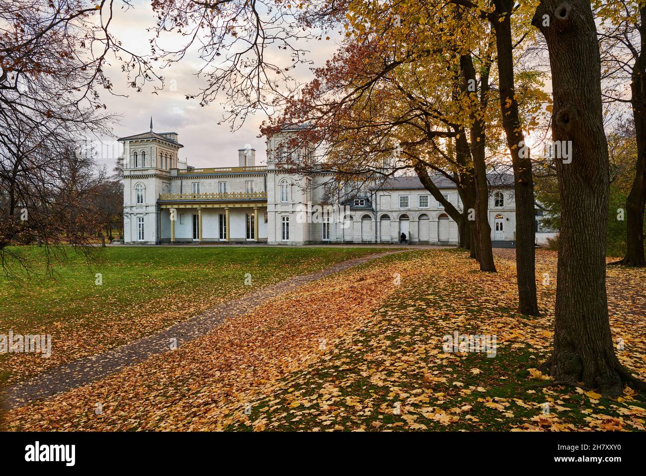 Dundurn Castle. Once home to Sir Allan Napier MacNab, railway magnate ...
