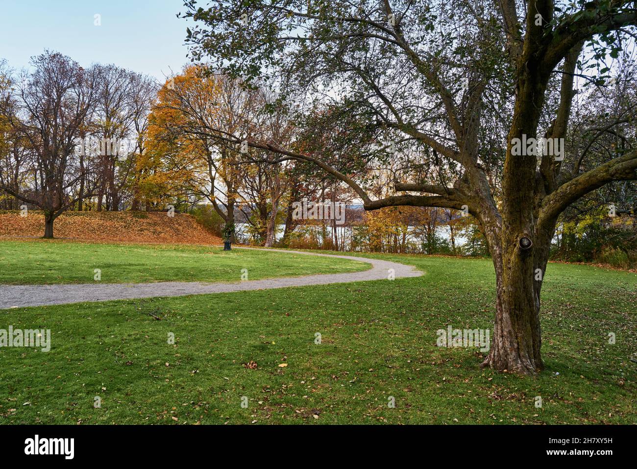Dundurn Castle. Once home to Sir Allan Napier MacNab, railway magnate ...