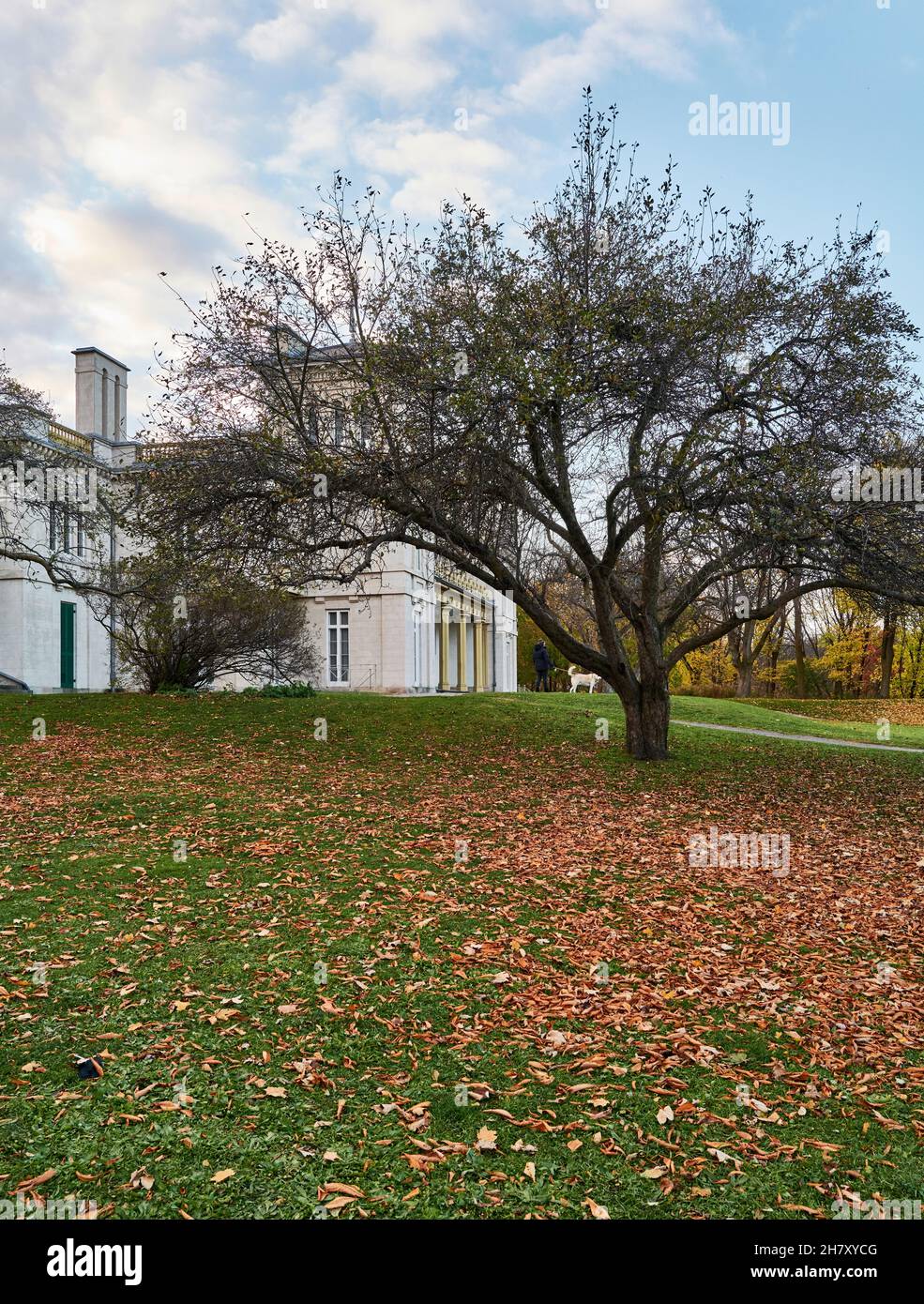 Dundurn Castle. Once home to Sir Allan Napier MacNab, railway magnate ...