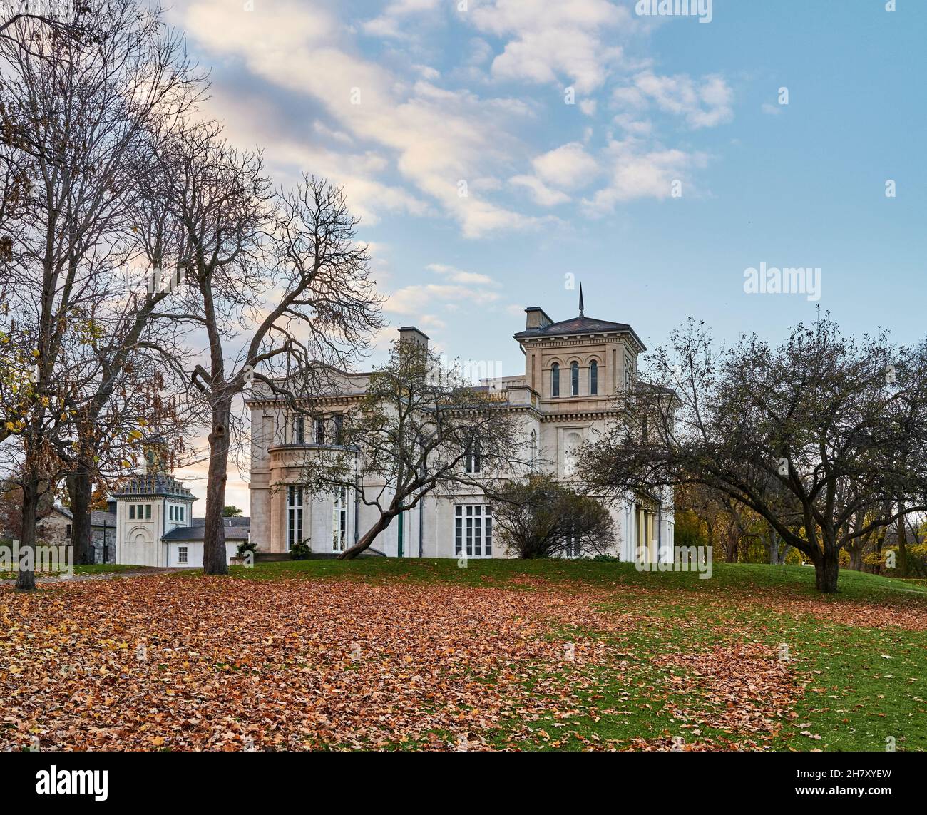 Napier museum monument hi-res stock photography and images - Alamy