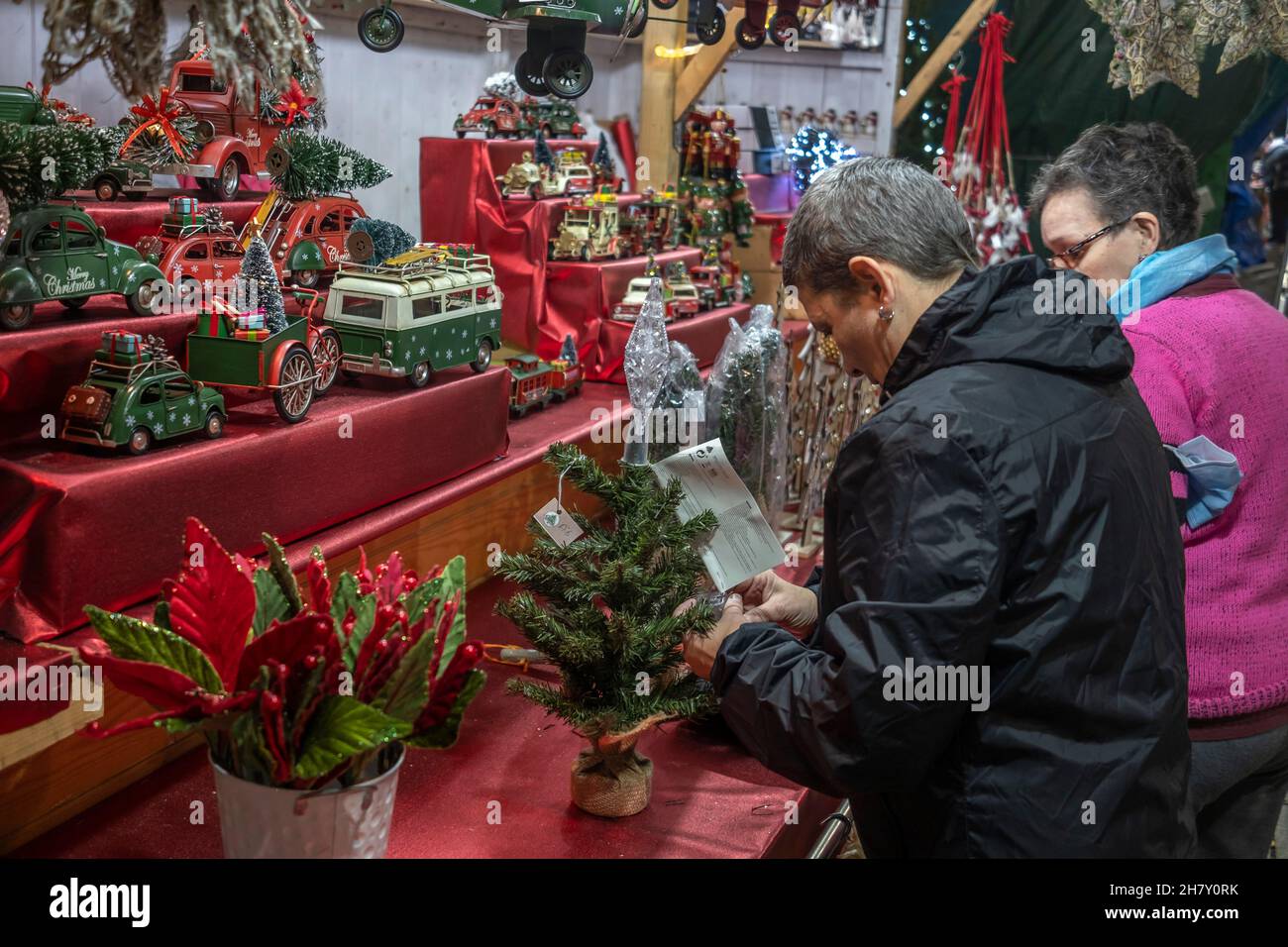 Santa llucia crafts hi-res stock photography and images - Alamy