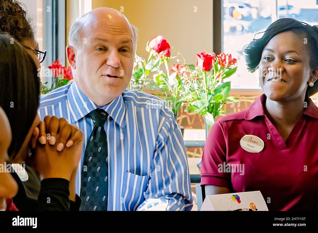 Chick-fil-A CEO Dan Cathy talks with Chick-fil-A employees at a new ...