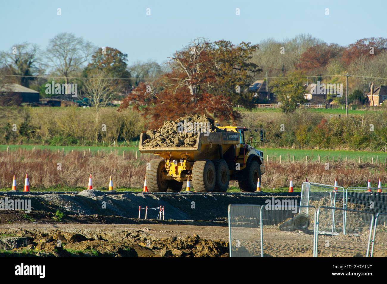 Aylesbury, UK. 25th November, 2021. HS2 construction work gathers pace ...