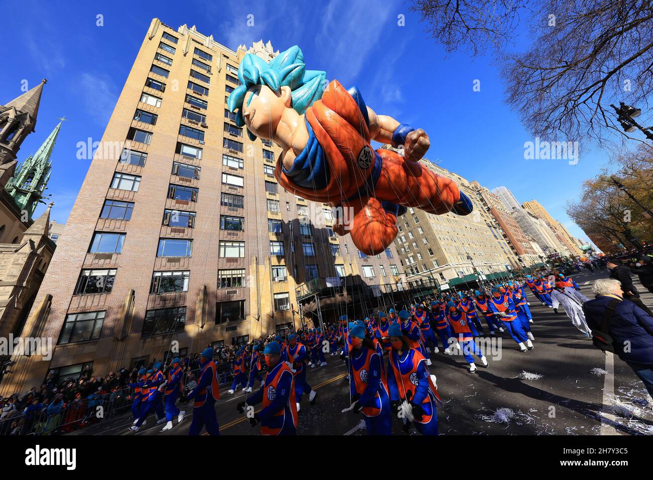 New York, N.Y/USA – 25th Nov. 2021: A balloon of Saiyan warrior Goku is ...