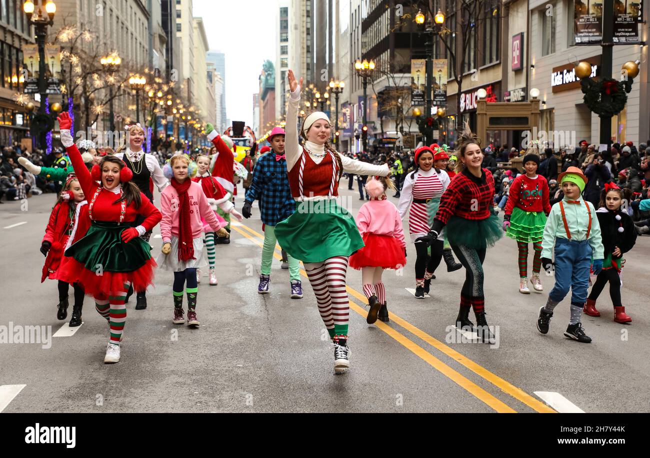 Chicago thanksgiving parade hi-res stock photography and images - Alamy