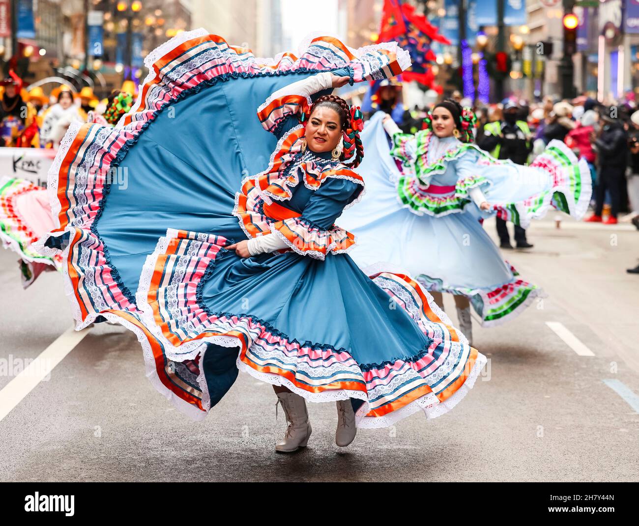 Chicago, USA. 25th Nov, 2021. Performers dance during the Chicago ...
