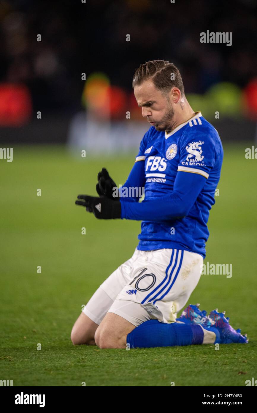 LEICESTER, ENGLAND - NOVEMBER 25: James Maddison of Leicester City ...