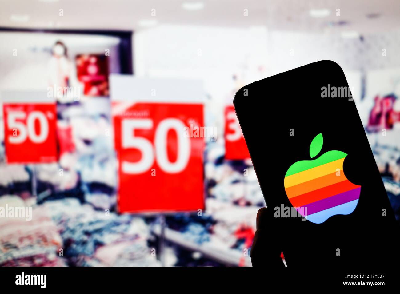 Apple logo seen displayed on a smartphone Stock Photo - Alamy
