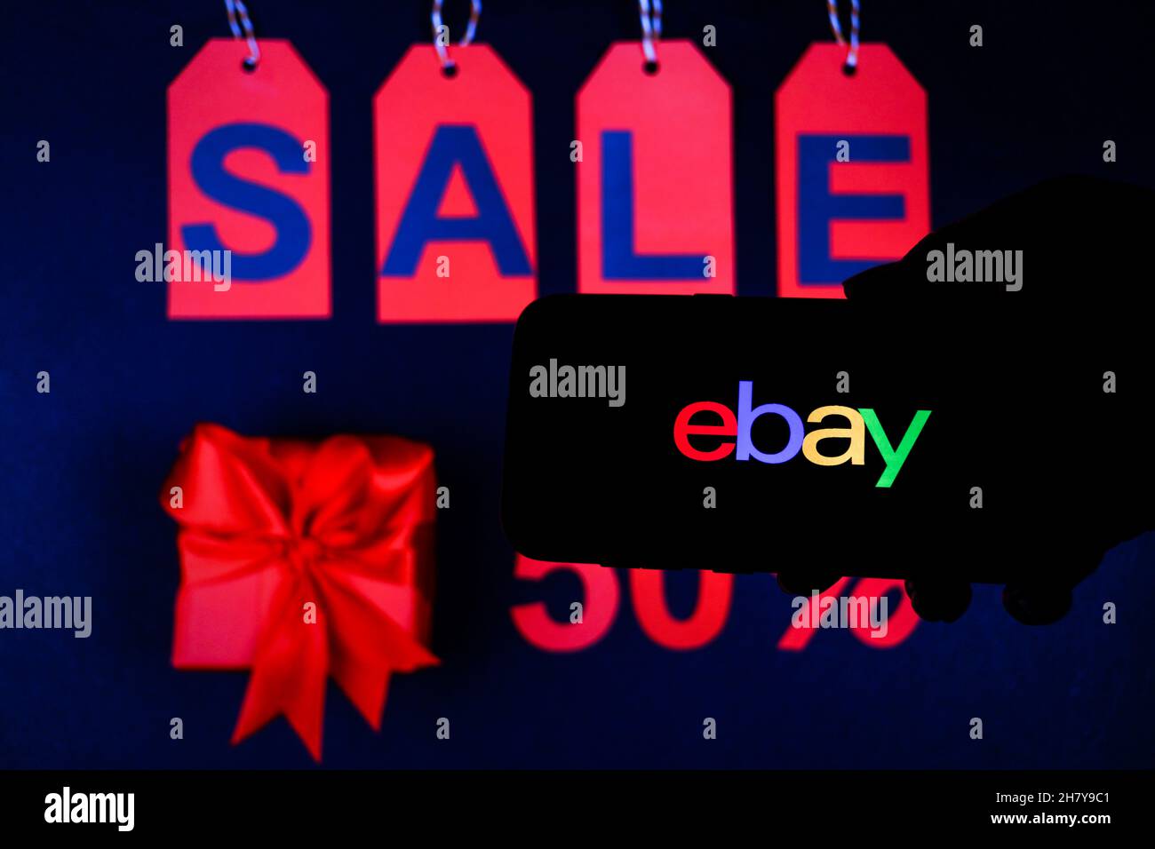 Black friday sale smartphone hi-res stock photography and images - Alamy