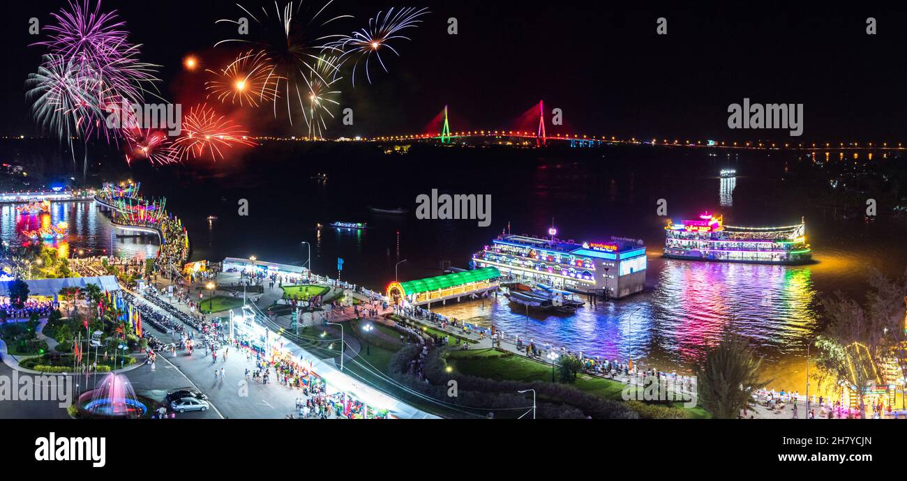 New Year's Lunar fireworks to welcome the new year in Can Tho Stock ...