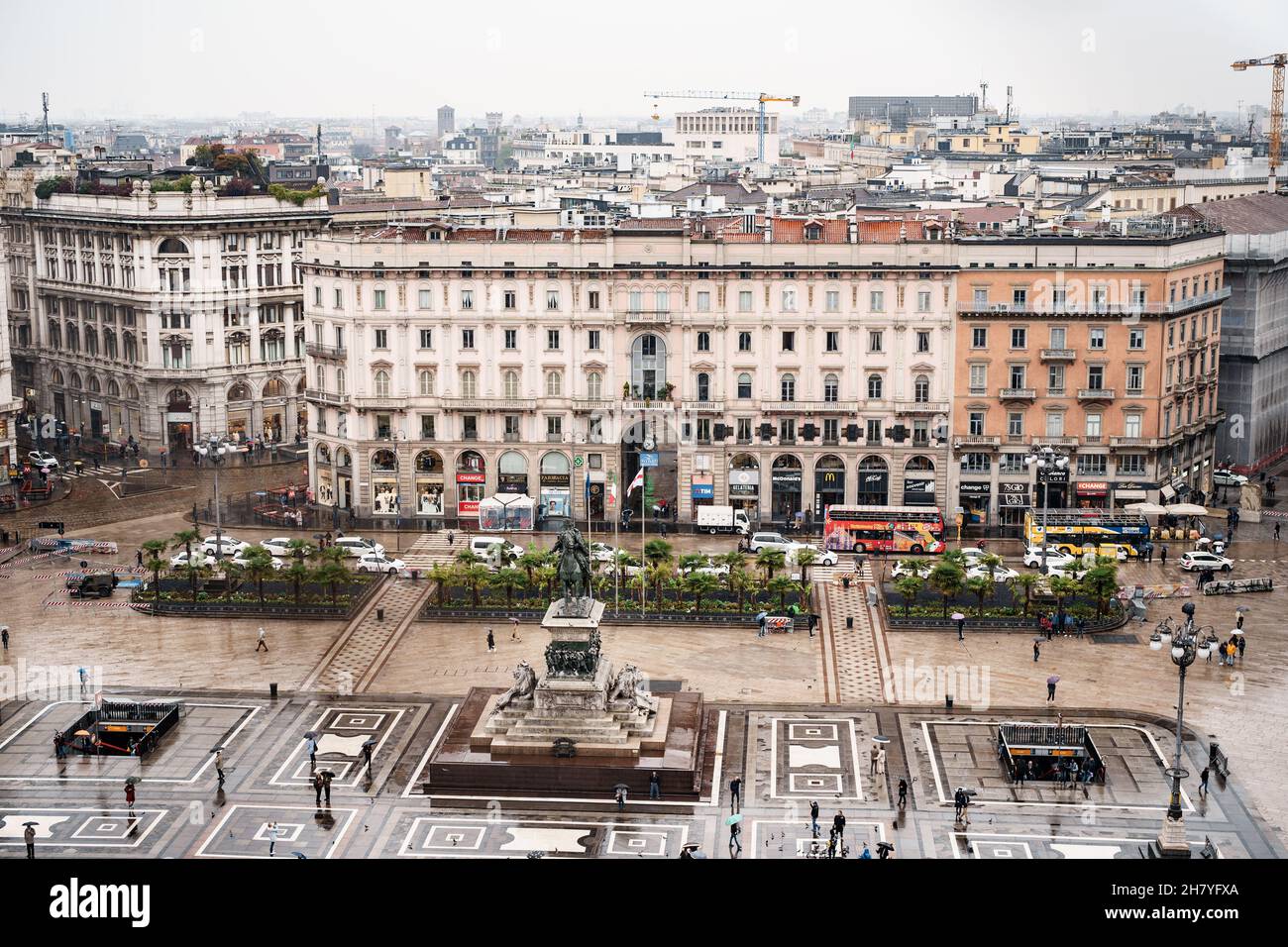 Victor emmanuel ii milan hi-res stock photography and images - Alamy