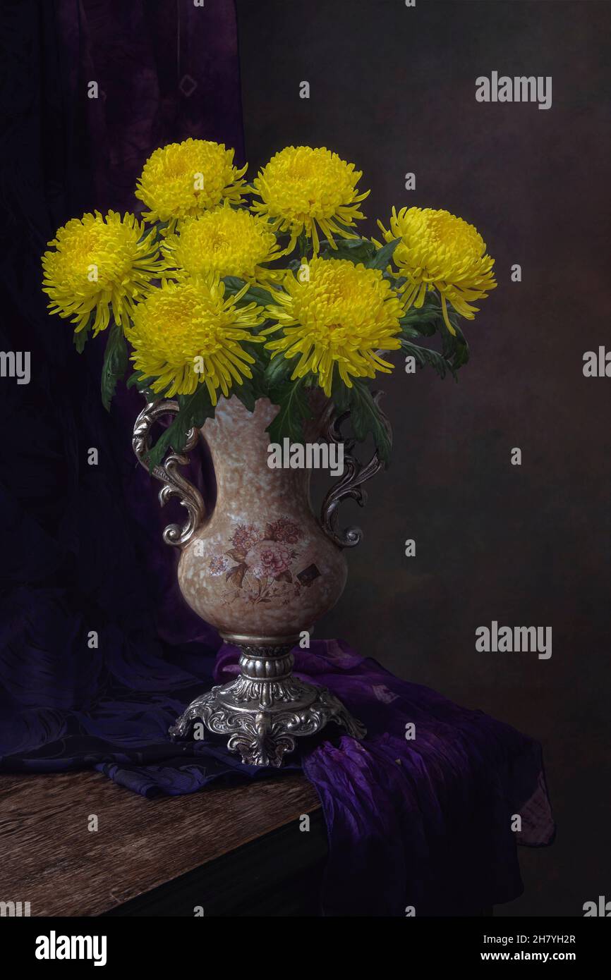Still life with luxurious bouquet of yellow chrysanthemums Stock Photo ...