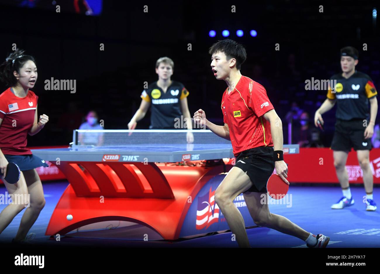 Houston, Lin Gaoyuan of China/Lily Zhang of the United States and Qiu ...