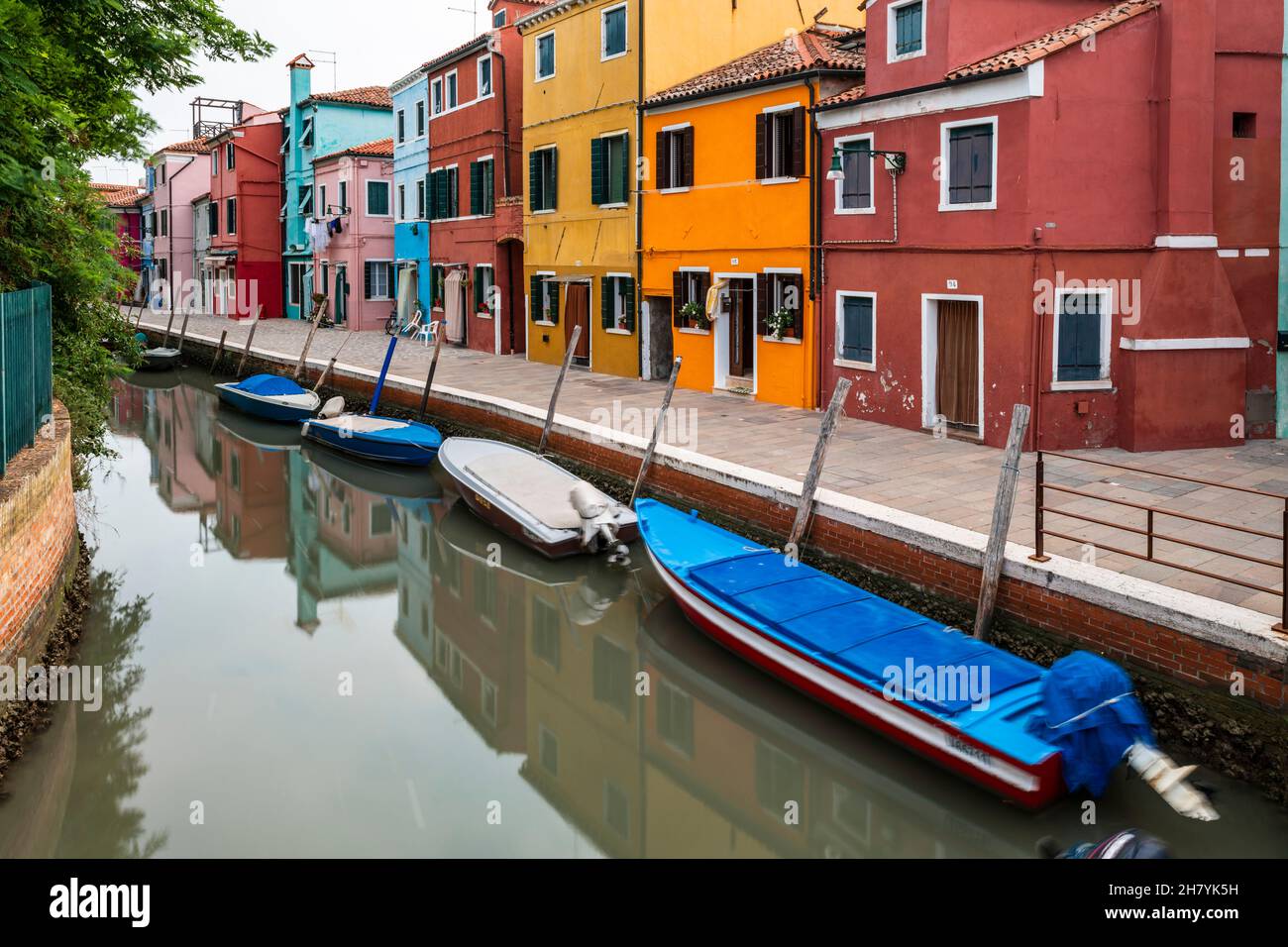 The magical colors of Burano and the Venice lagoon Stock Photo - Alamy