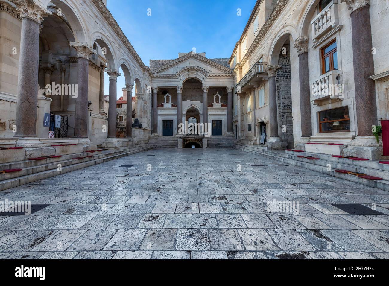 Old town split diocletian hi-res stock photography and images - Alamy