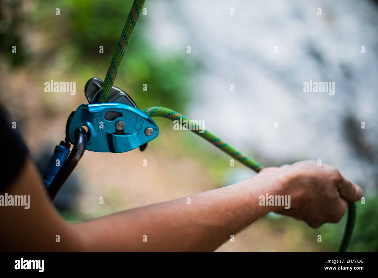 Rope descent system hi-res stock photography and images - Alamy
