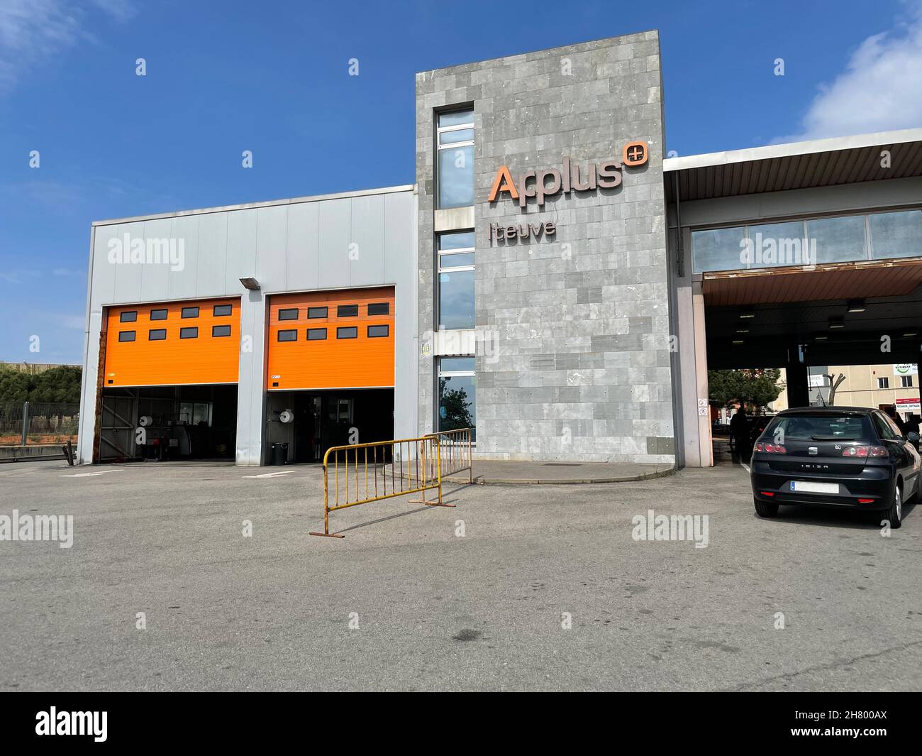 Car control hi-res stock photography and images - Alamy