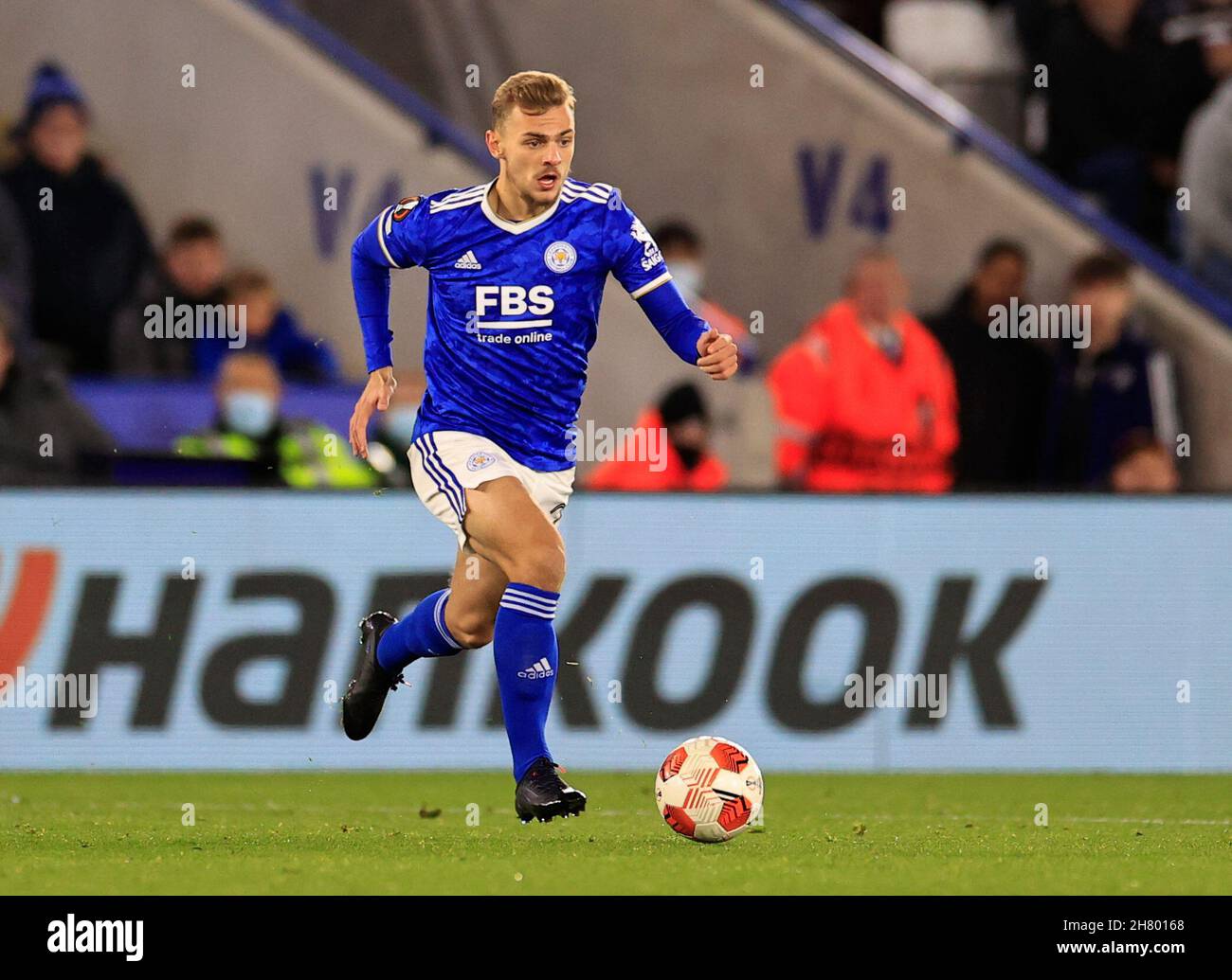 Kieran Dewsbury-Hall #22 of Leicester City runs with the ball Stock ...
