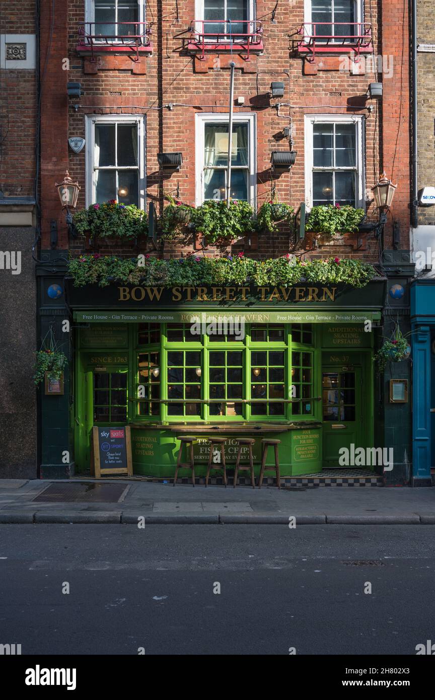 Exterior of the Bow Street Tavern, an iconic historic pub in Covent ...