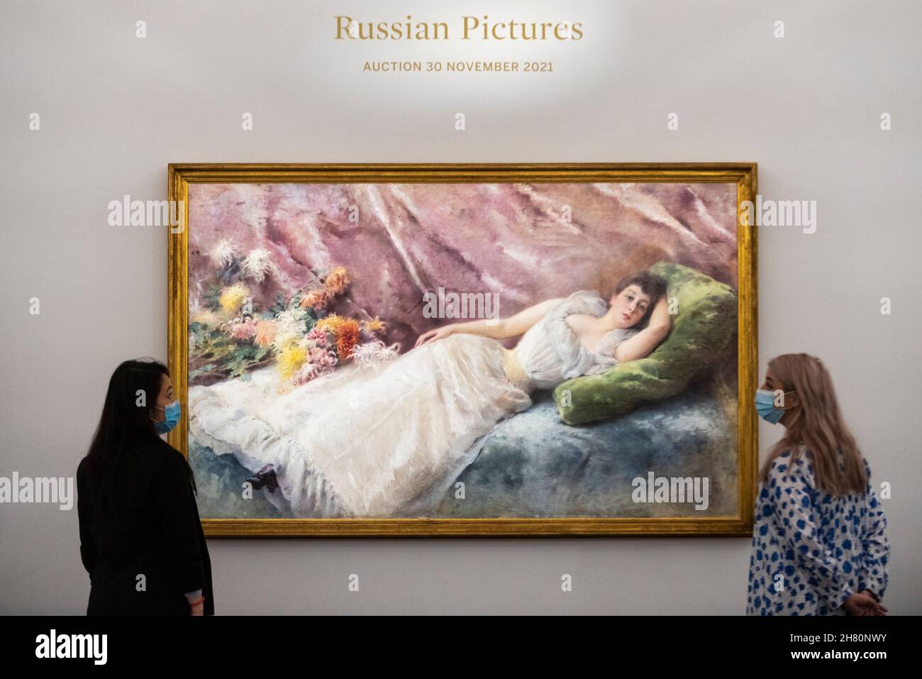 Maria matavtina reclining hi-res stock photography and images - Alamy