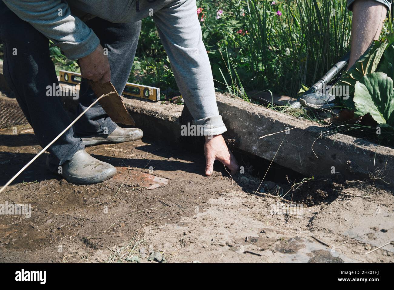 Grouting mixer hi-res stock photography and images - Alamy