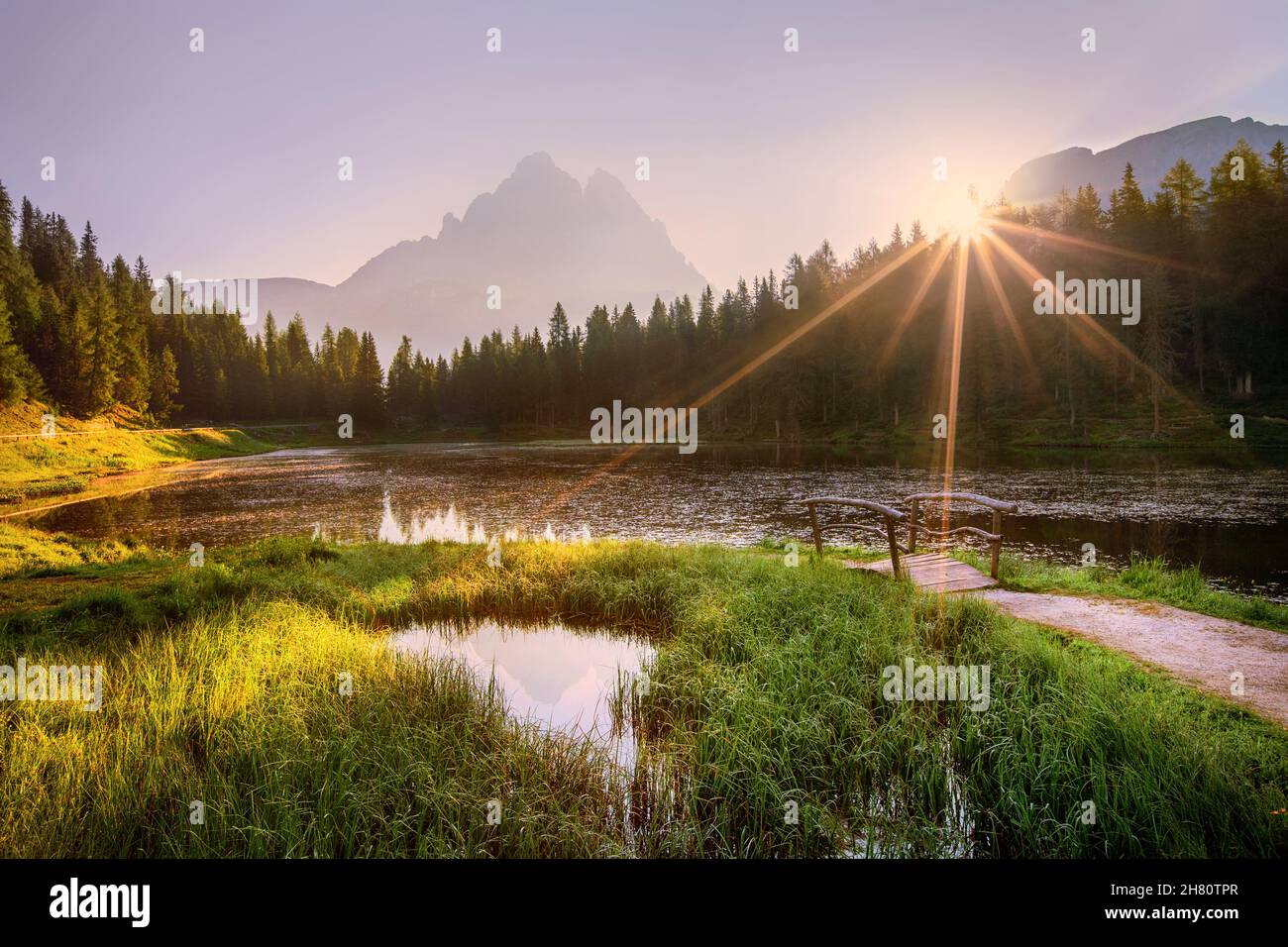 Lago di antorno lake hi-res stock photography and images - Alamy