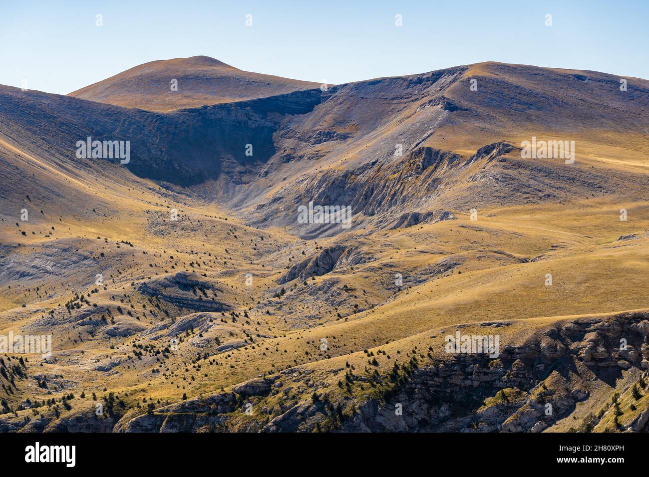 Beautiful view of Mount Olympus in Greece Stock Photo - Alamy