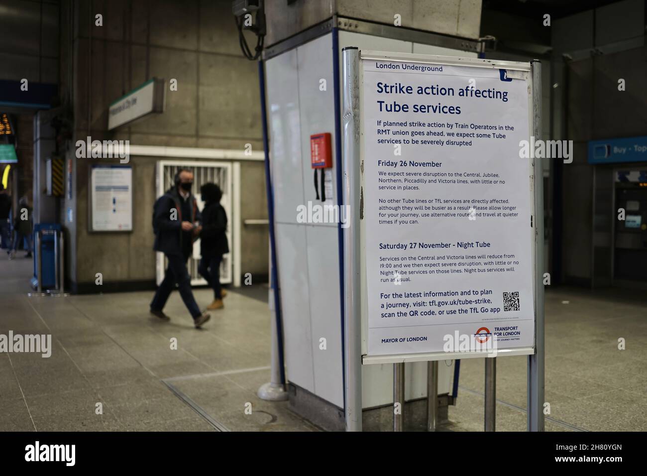 London, UK. 26th Nov, 2021. A noticeboard is seen in the London ...