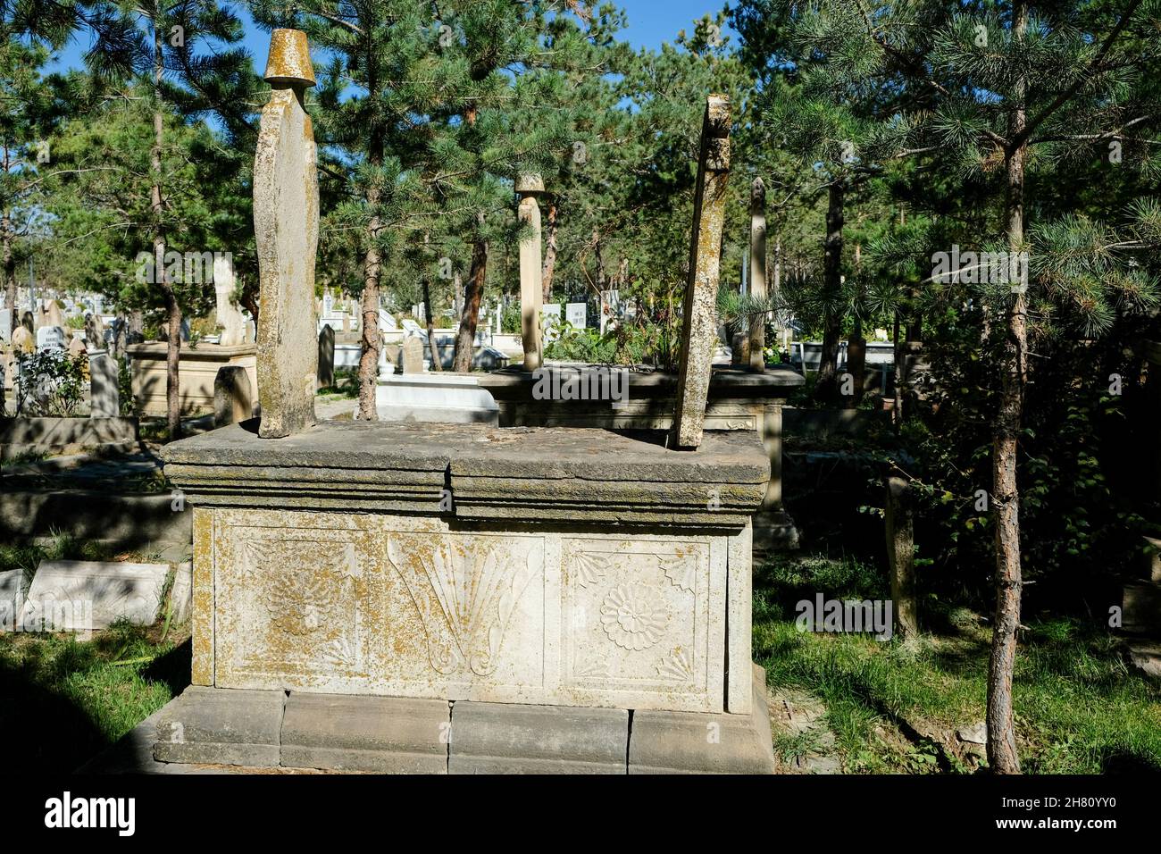 Tombstones turkish muslim cemetery hi-res stock photography and images ...