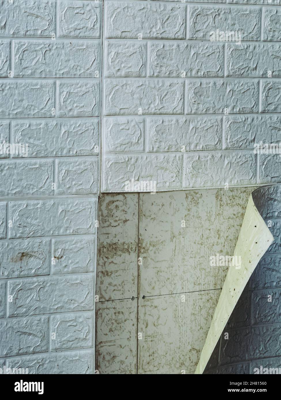 Poor quality bricks hi-res stock photography and images - Alamy