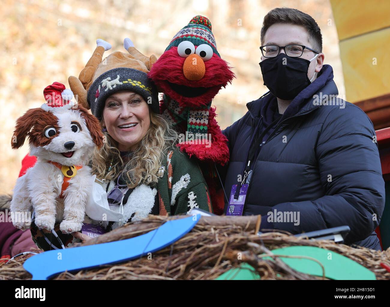 Sesame street elmo hi-res stock photography and images - Alamy
