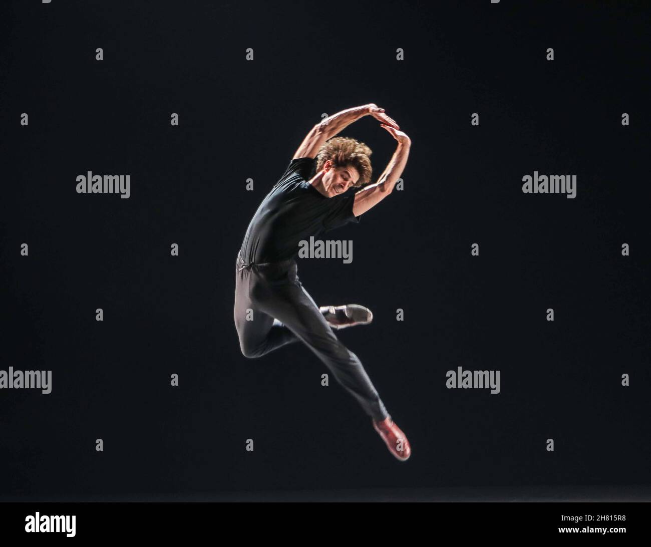 English choreographers hi-res stock photography and images - Alamy
