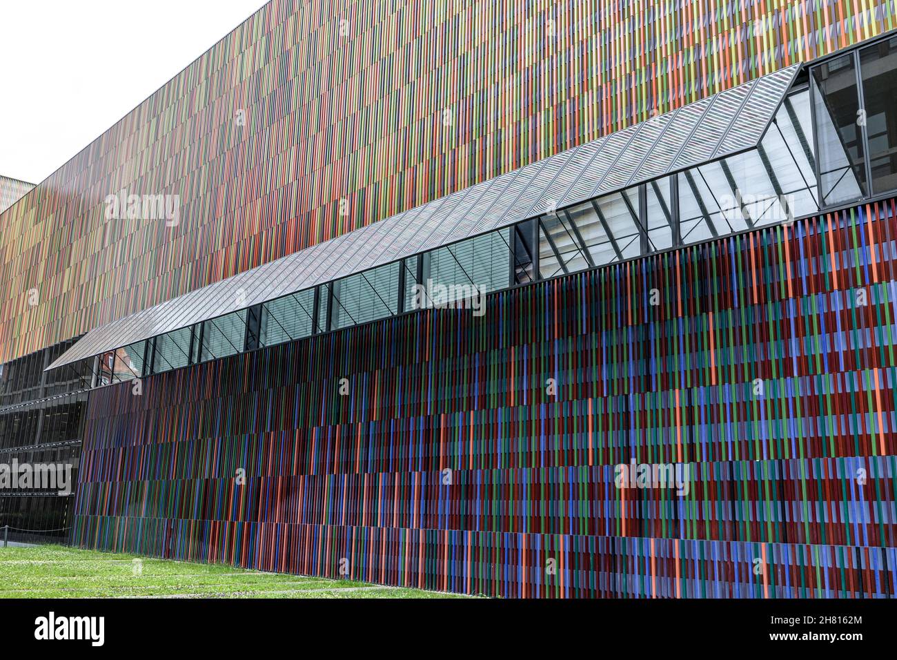 Modern museum building in Munich in Germany. Symmetry. Minimalism Stock ...