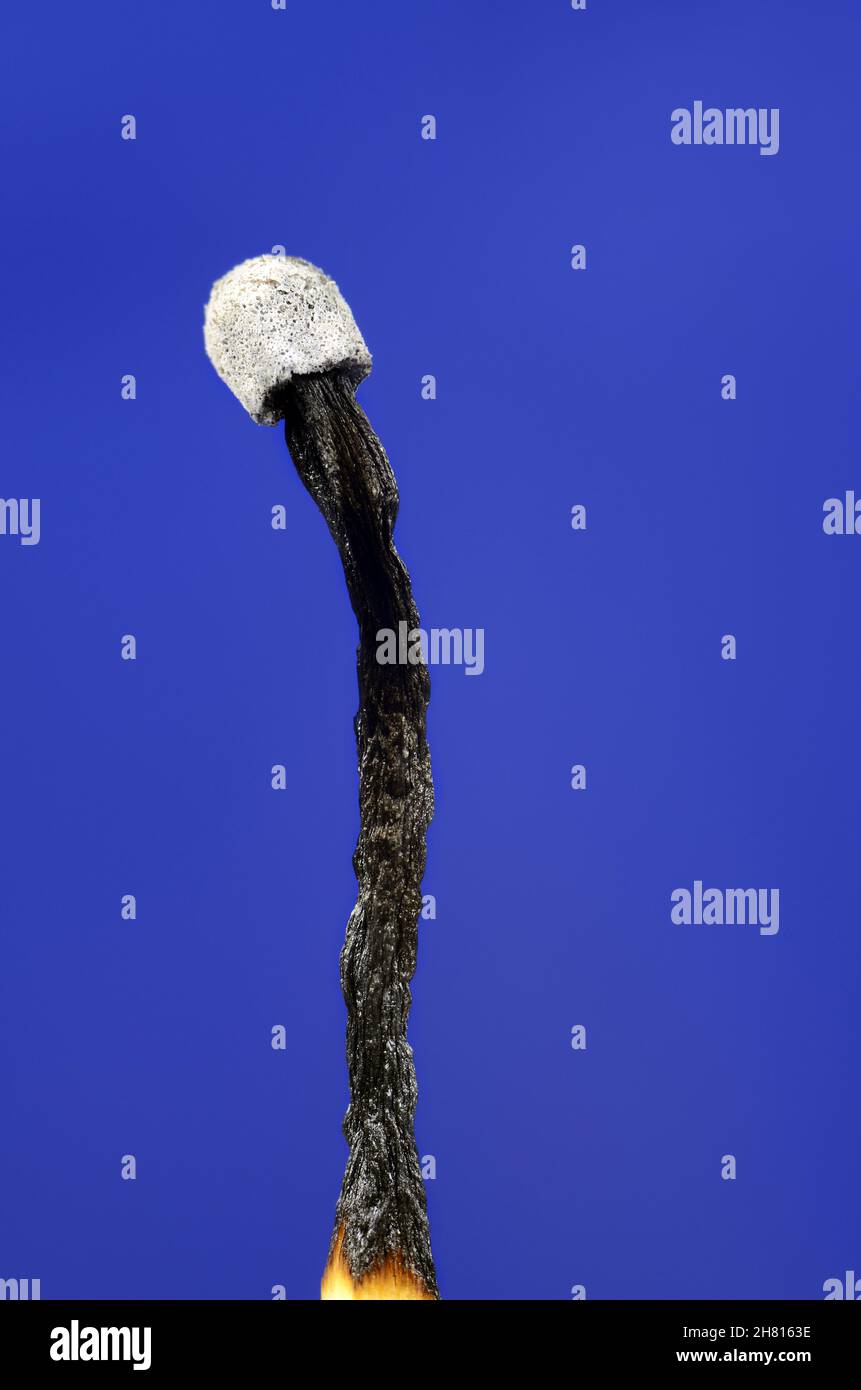 Match fire wind hi-res stock photography and images - Alamy