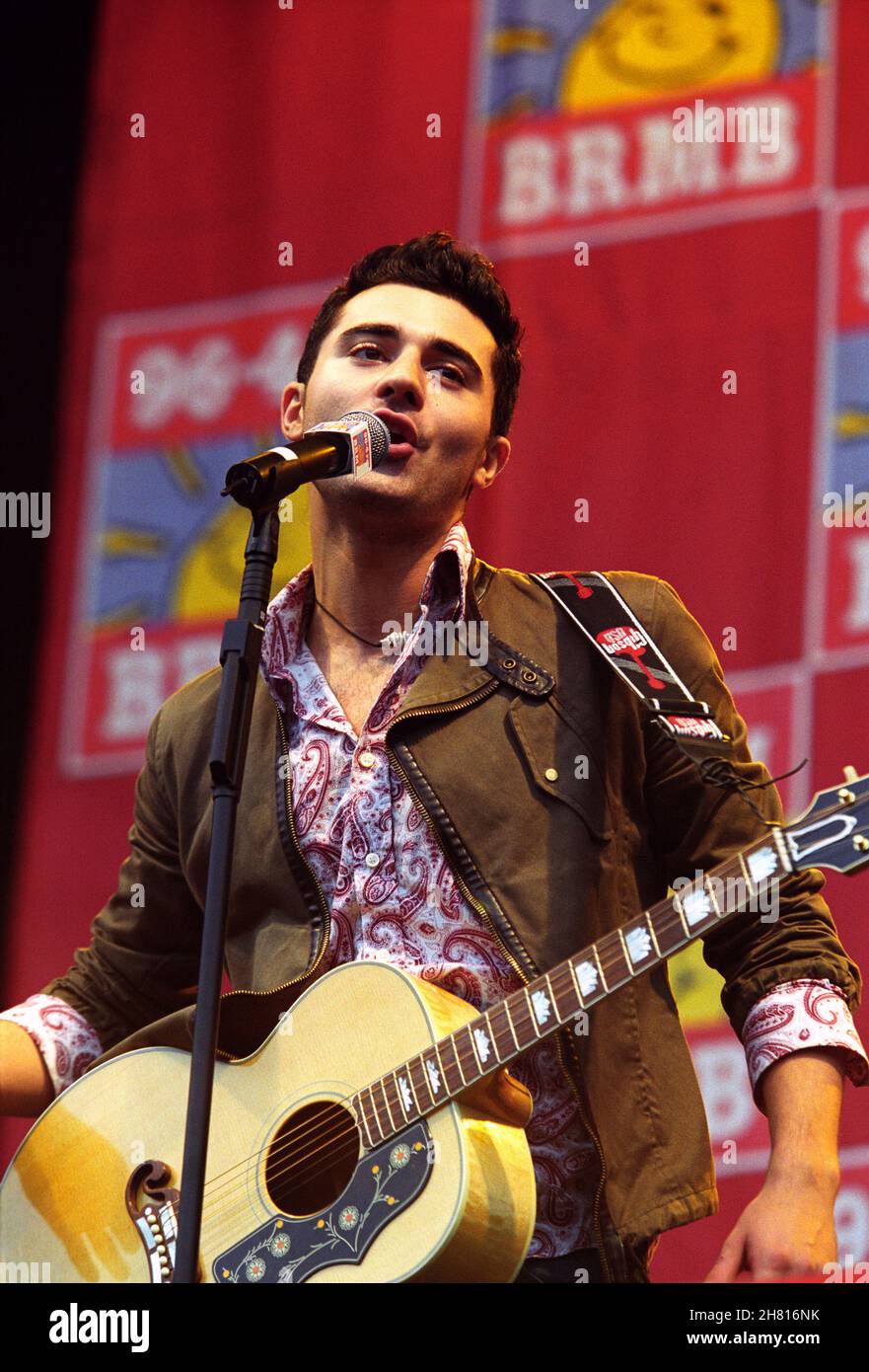 Darius danesh football hi-res stock photography and images - Alamy