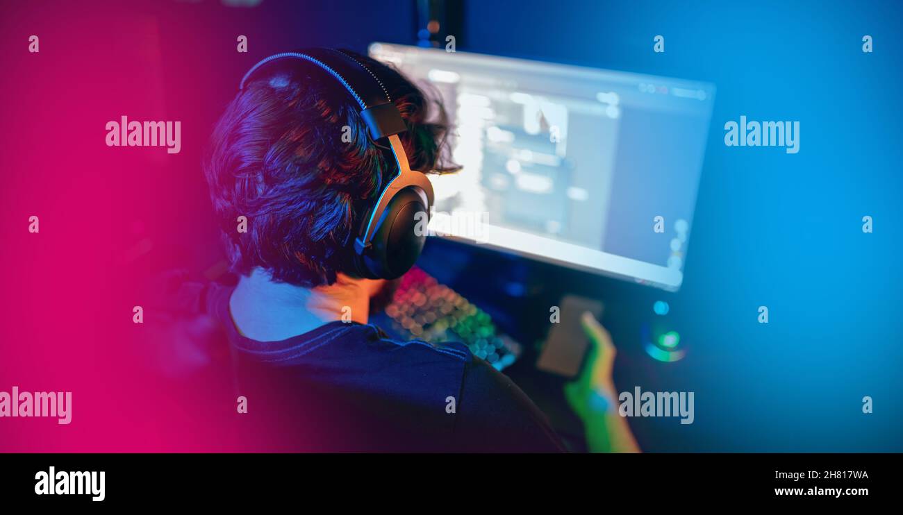 Strategy gamers hi-res stock photography and images - Alamy
