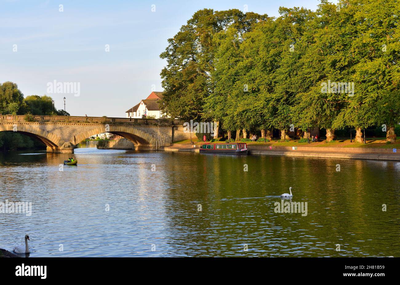 River Avon with Bridge Street bridge, Evesham, Worcestershire, UK Stock ...