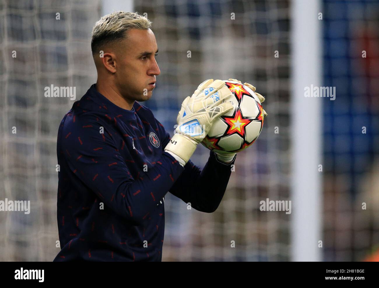Paris saint germain goalkeeper hi-res stock photography and images - Alamy