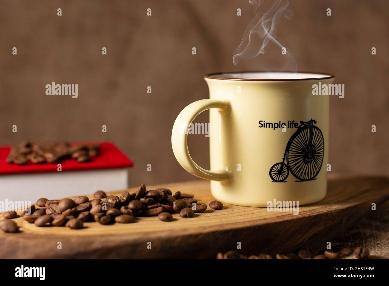 Mug coffee hot plate hi-res stock photography and images - Alamy