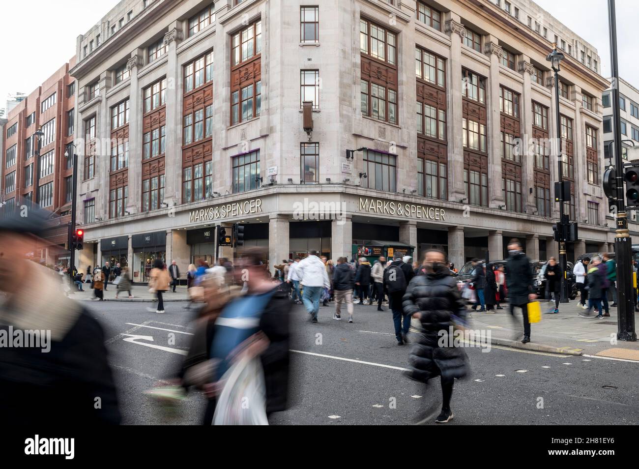 A general view of marks and spencer on oxford street hi-res stock photography and images - Alamy