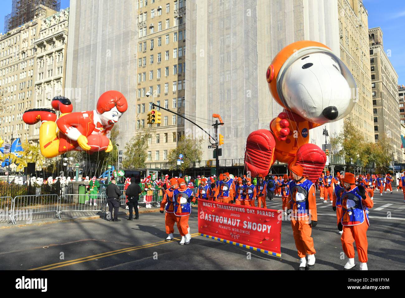 “Astronaut Snoopy” balloon at the 95th Annual Macy's Thanksgiving Day ...