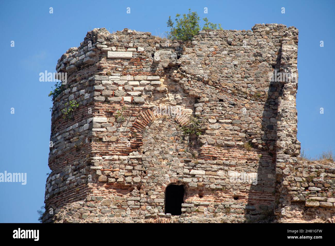 Yoros Castle (Turkish: Yoros kalesi) is a Byzantine ruined castle in ...