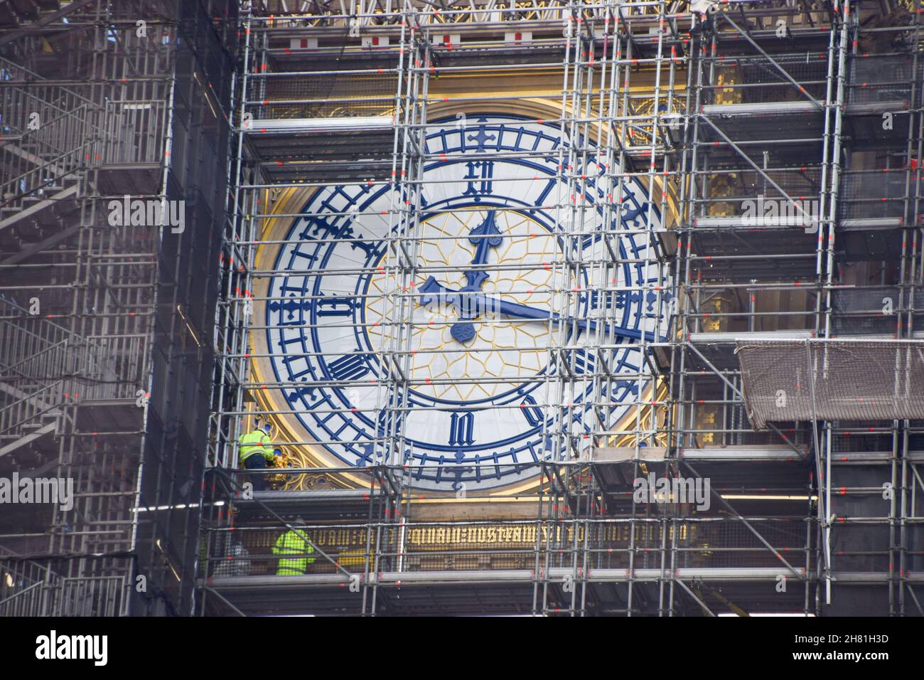 Big ben completed hi-res stock photography and images - Alamy