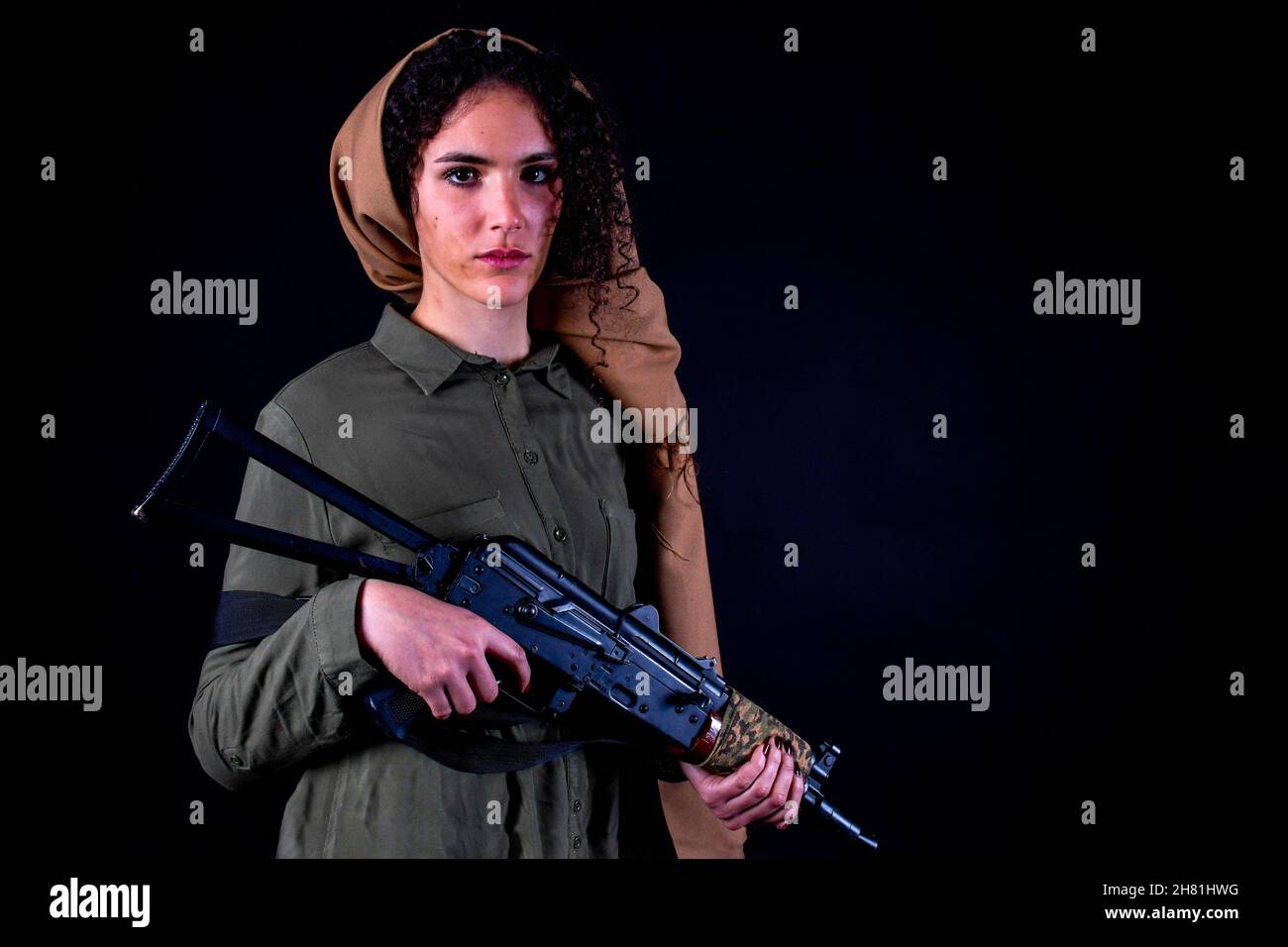 Iraqi woman hi-res stock photography and images - Alamy