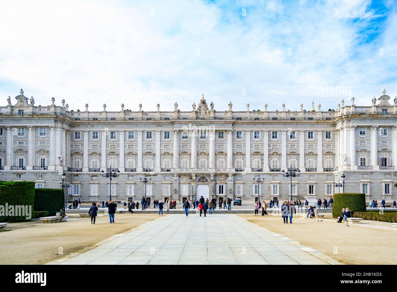 Palace construction hi-res stock photography and images - Alamy