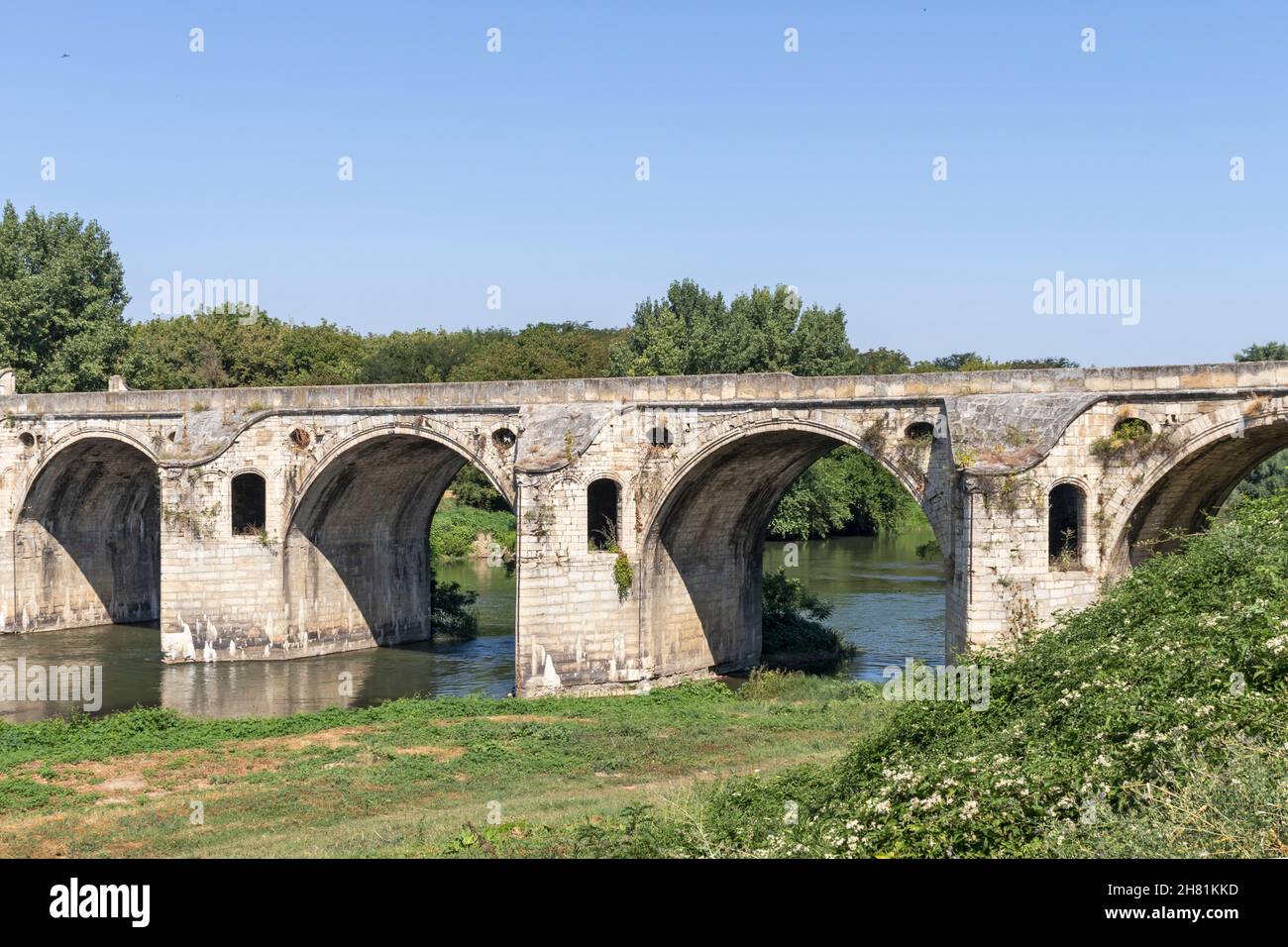 BYALA, BULGARIA - AUGUST 15, 2020: Nineteenth-century bridge over the ...
