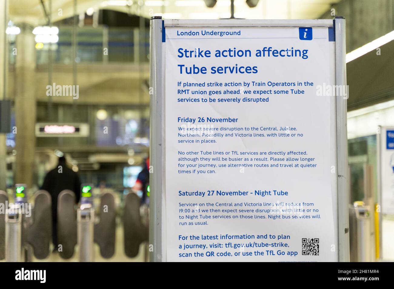 London underground notice board hi-res stock photography and images - Alamy