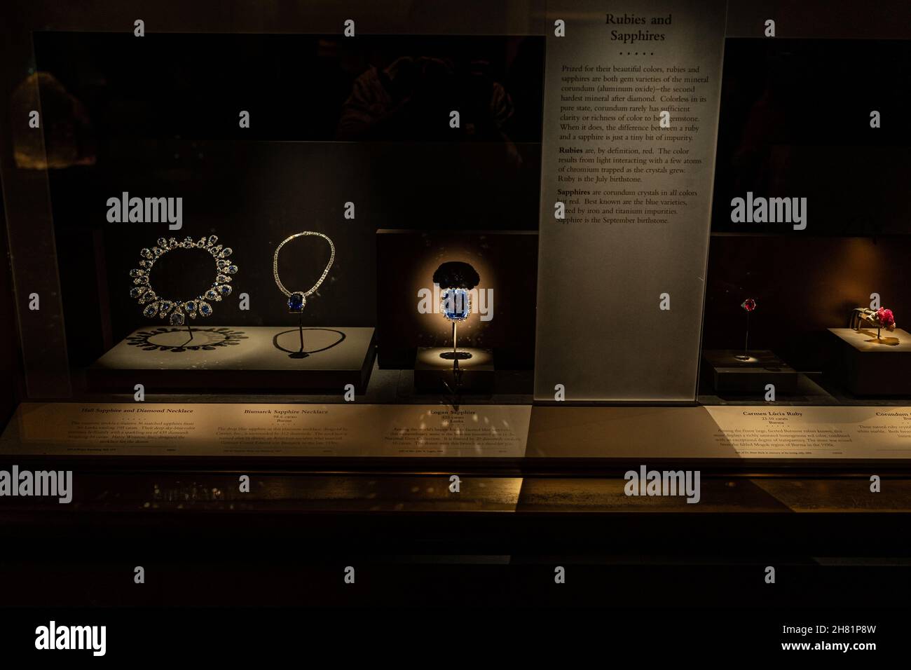 Blue Sapphire Gem Jewelry in Smithsonian Museum Stock Photo - Alamy